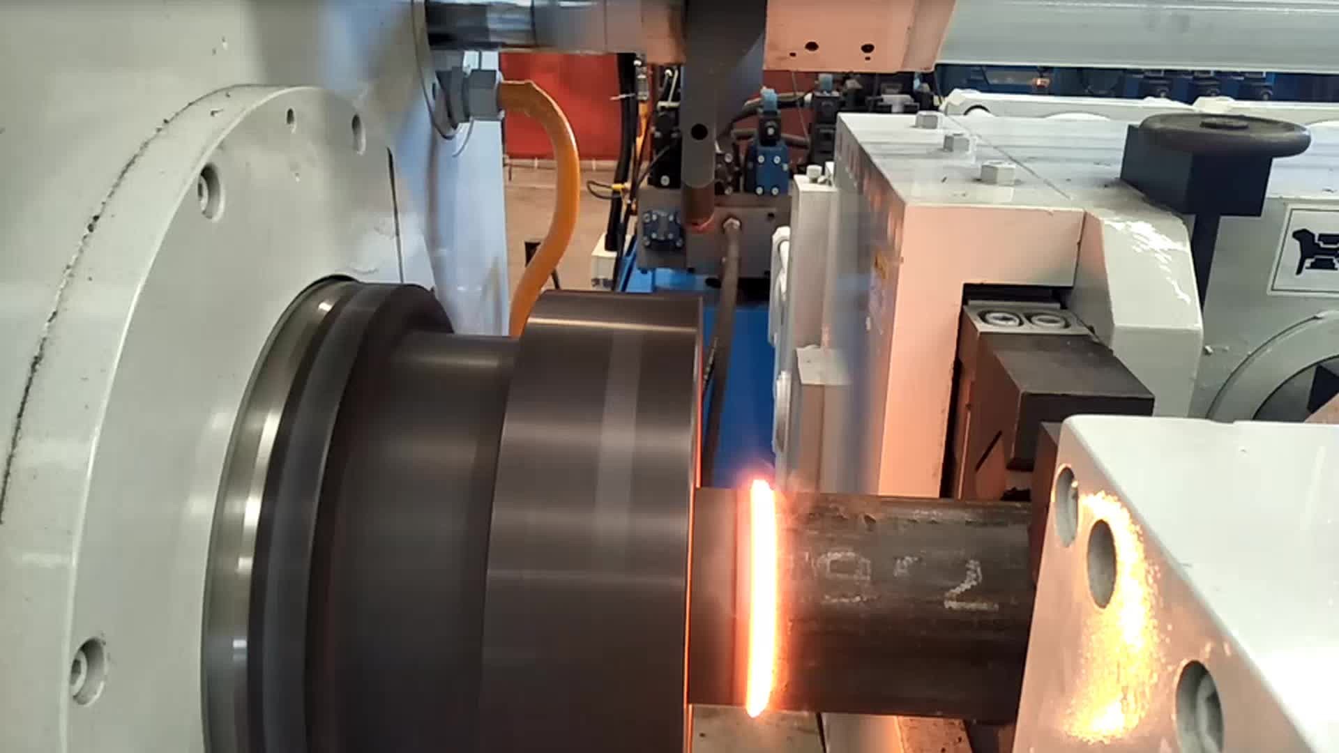 800T intelligent friction welding machine