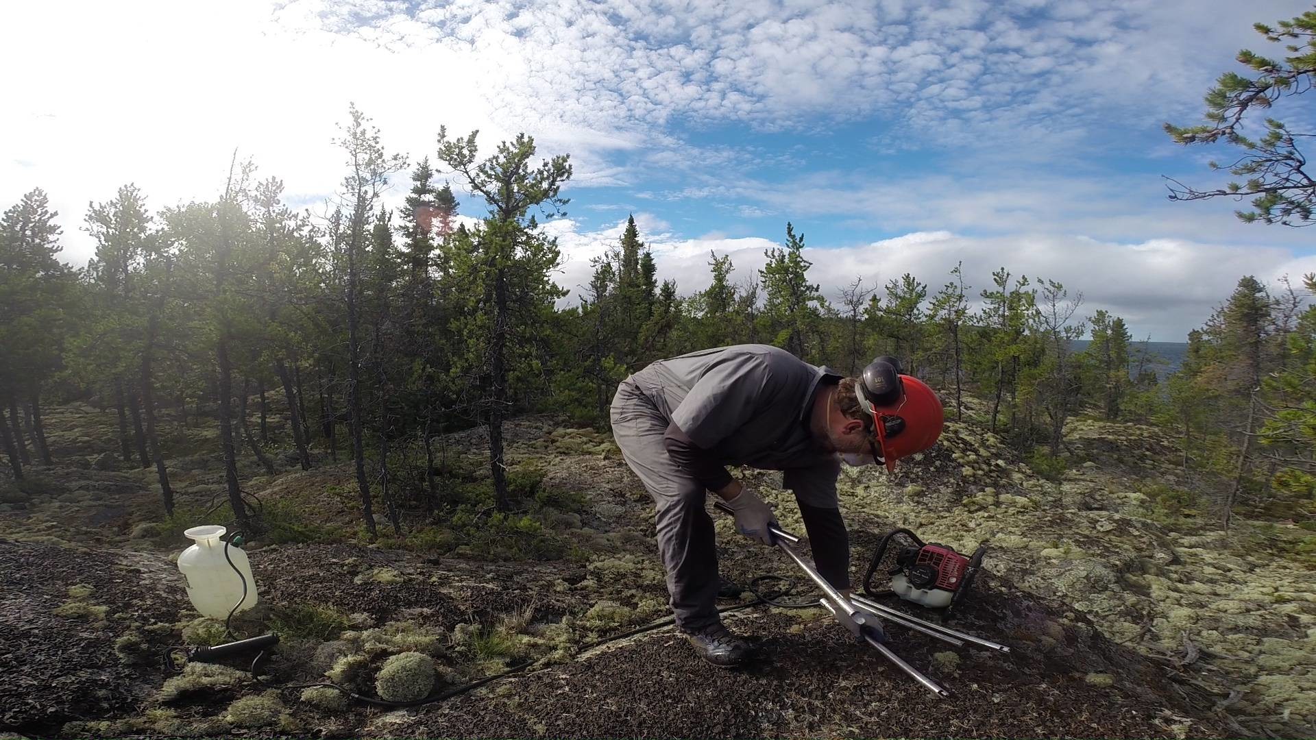 Portable Diamond Core Drilling Machine Mineral Exploration For Quickly ...